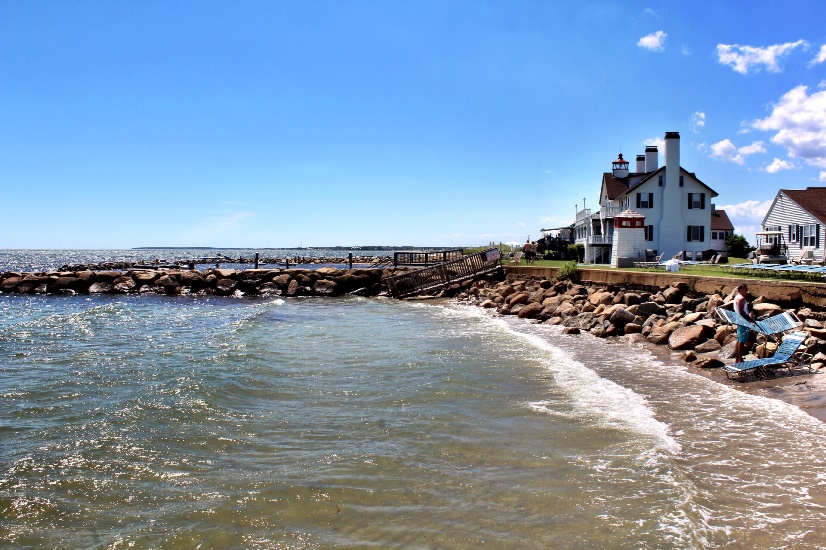 Evan and Lauren's Cool Blog: 7/2/17: The Lighthouse Inn and Waterfront ...