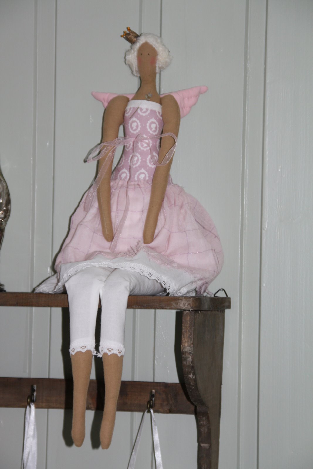 Sjarmerende Chic: Tilda Dukke..noen som vet?