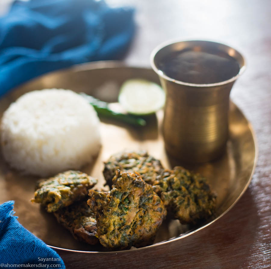 Patpatar Bora (Jute Leaf Fritter) - A Homemaker's Diary