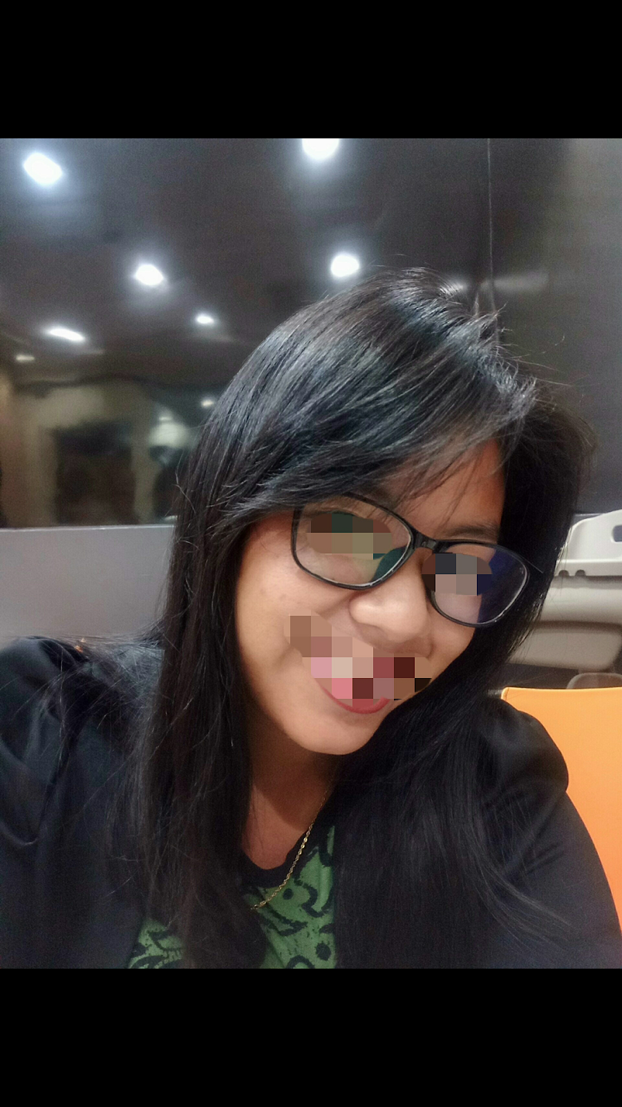 Inexpensive Hair Color "Glam works permanent hair dye Color"