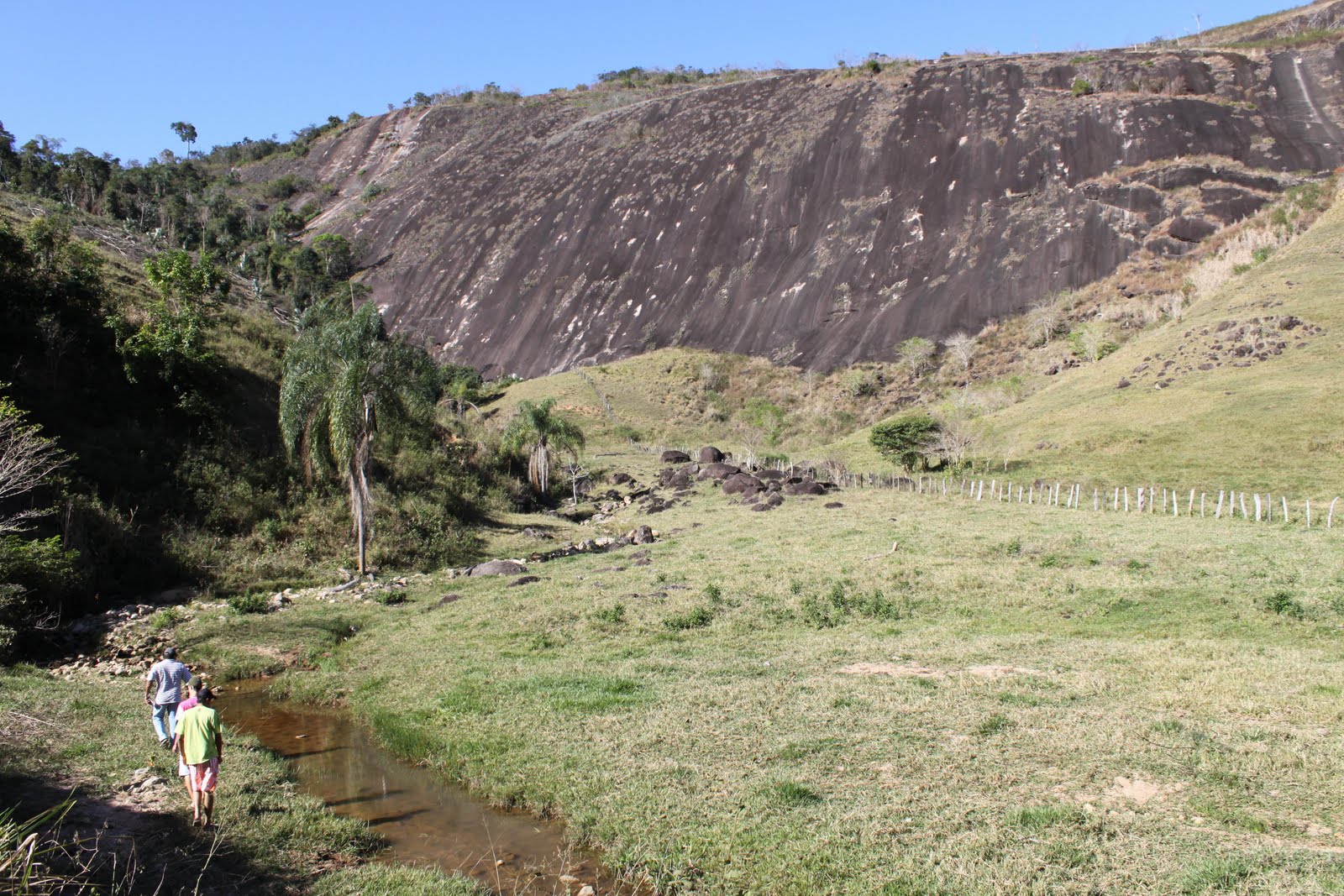 Mundo das Montanhas: Visitando três vales