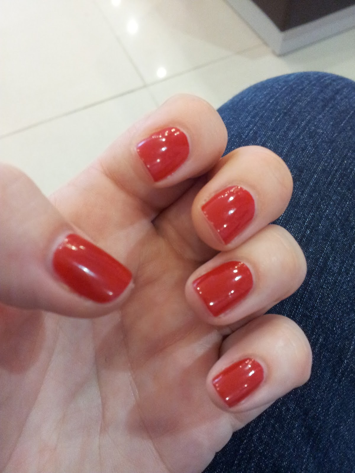 LondonBeauty: Review: CND Vinylux in Rouge Red