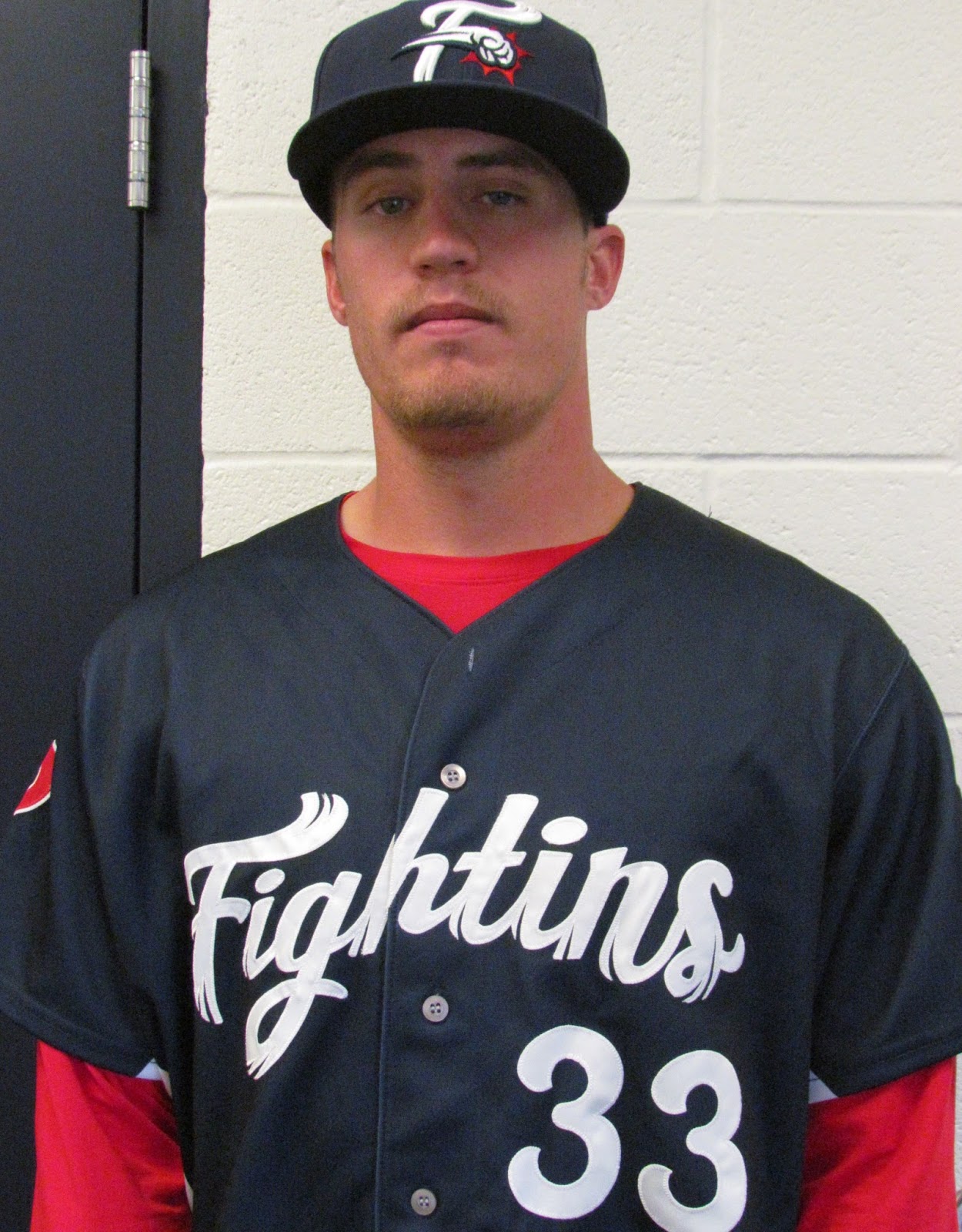 Reports: Phils agree to trade Giles for four players