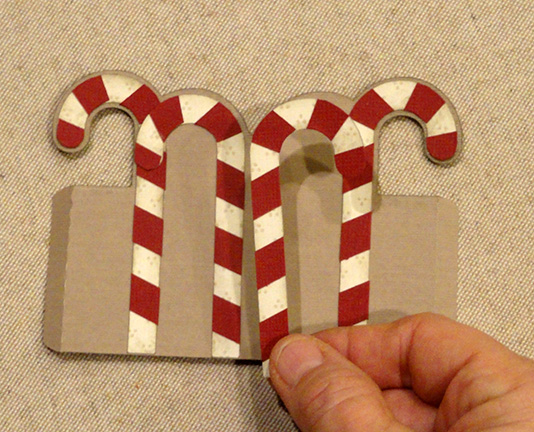 Needles 'n' Knowledge: Elf Peeking Dble Cascade 5x7 Card