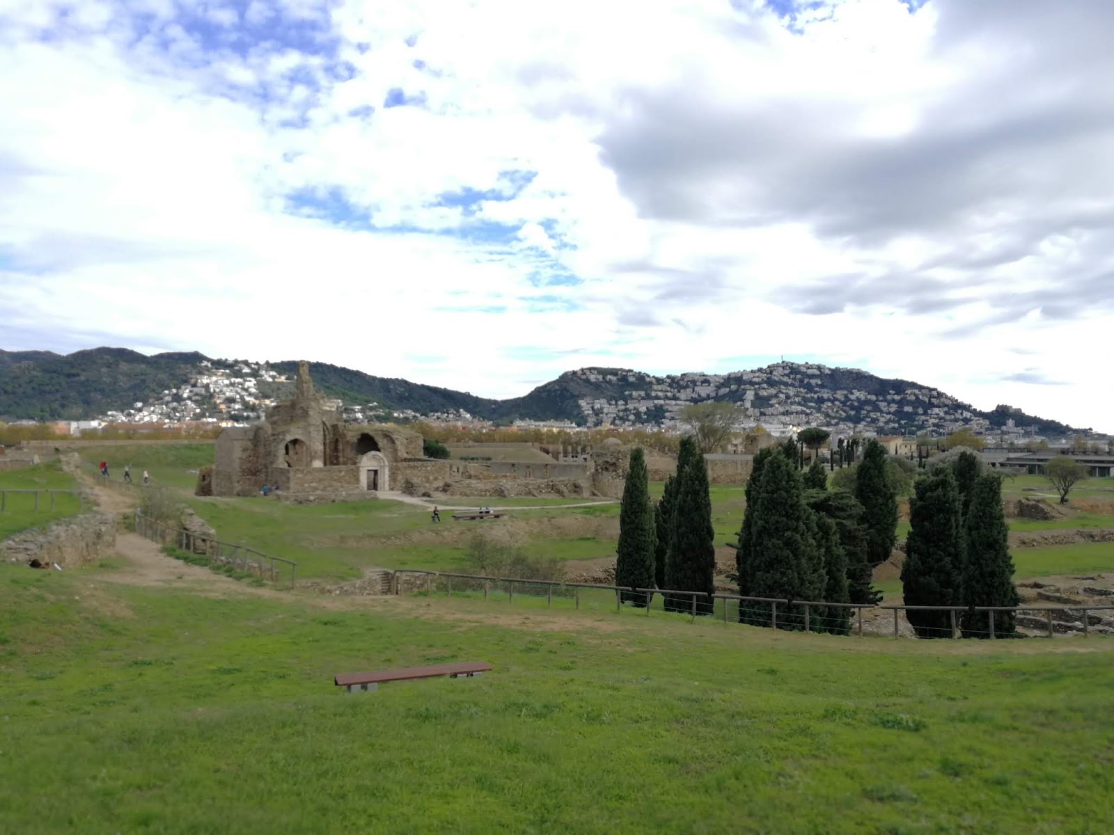 Donde quede alguna flor: CIUTADELLA DE ROSES (ROSES, GIRONA)