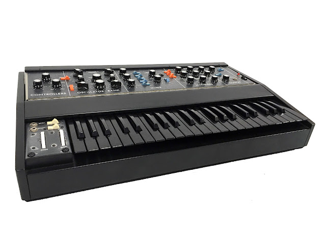 MATRIXSYNTH: Custom Black Minimoog Model D