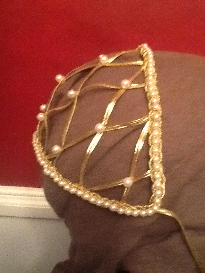 Medieval Milliner: 15th Century hats and capulets