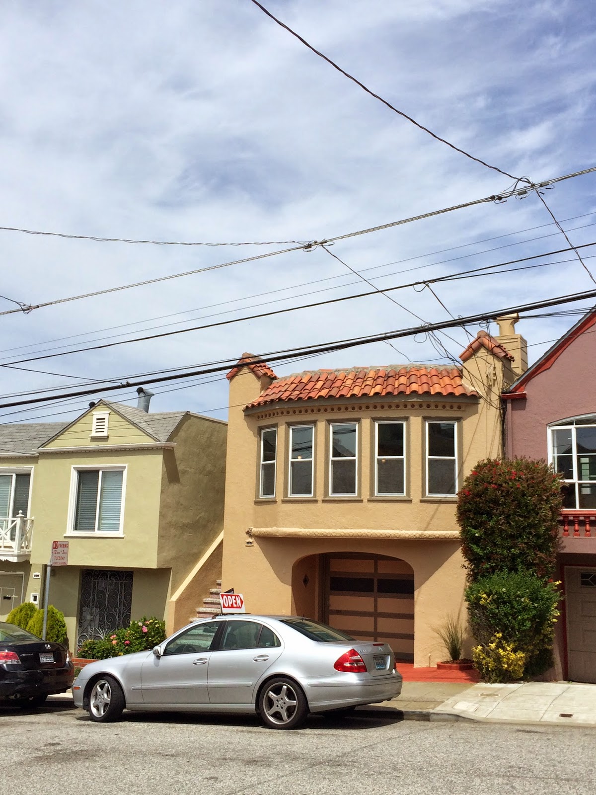 Outer Mission Jeff: Marina Style Barrel Front House