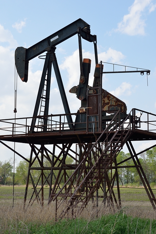 Tom and Margot's Adventures in Photography: Rural Kentucky - Oil Wells ...