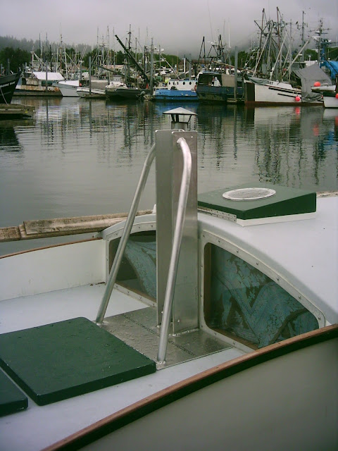 TriloBoat Talk: Free Standing Masts and the Tabernacles Who Love Them