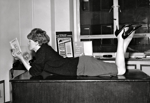 37 Vintage Portrait Photos of Sexy Secretaries in the 1960s ~ Vintage ...