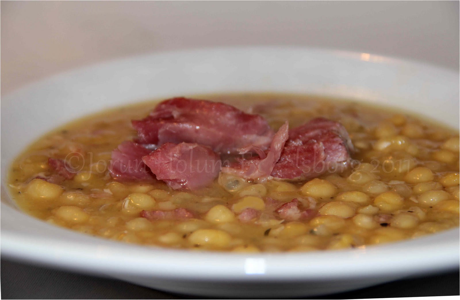 LANDMAT MED KANT: Ertesuppe - Yellow pea soup