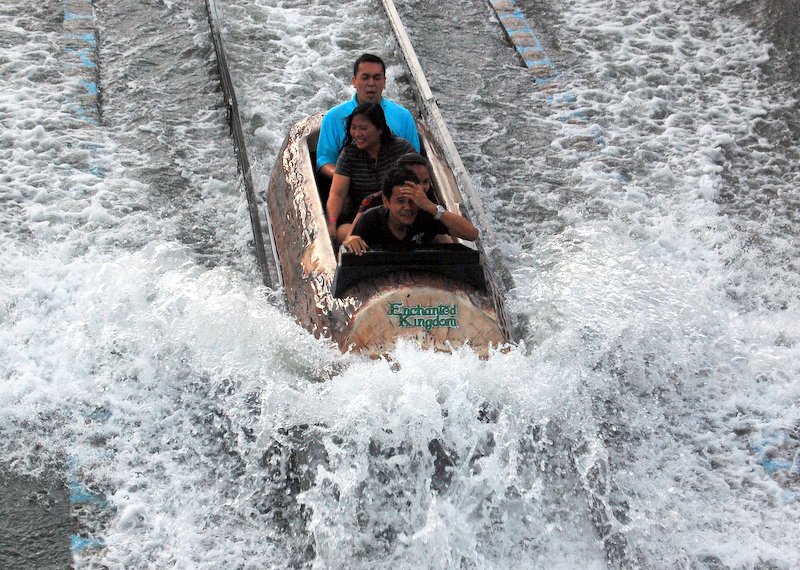 In Any Language: 2012-05-26-Enchanted Kingdom's Jungle Log Jam