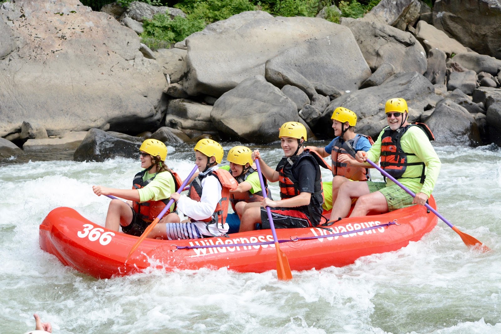Troop 538 Updates: Troop 538 Goes Whitewater Rafting
