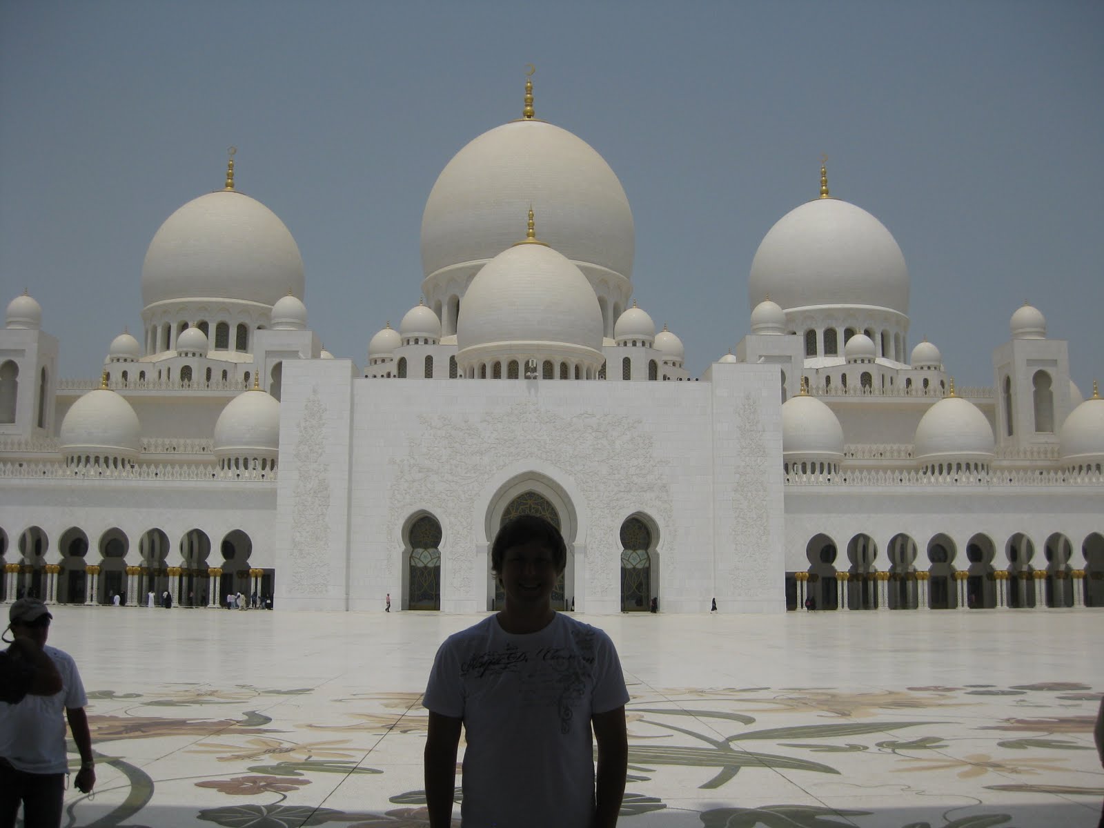 Nepal: The Zayed Mosque in Abu Dhabi