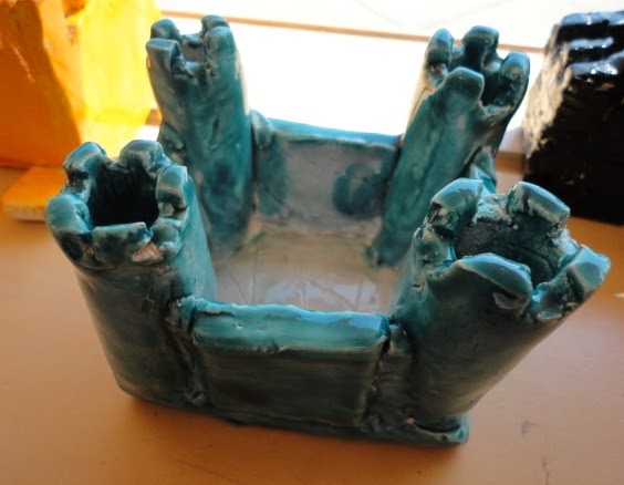 Thomas Elementary Art: Clay Castles and Coat of Arms by 4th Grade