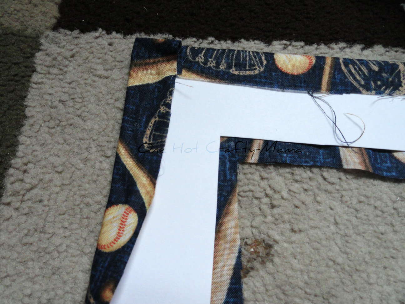 One Hot Crafty-Momma: Fabric Mats (no sewing)