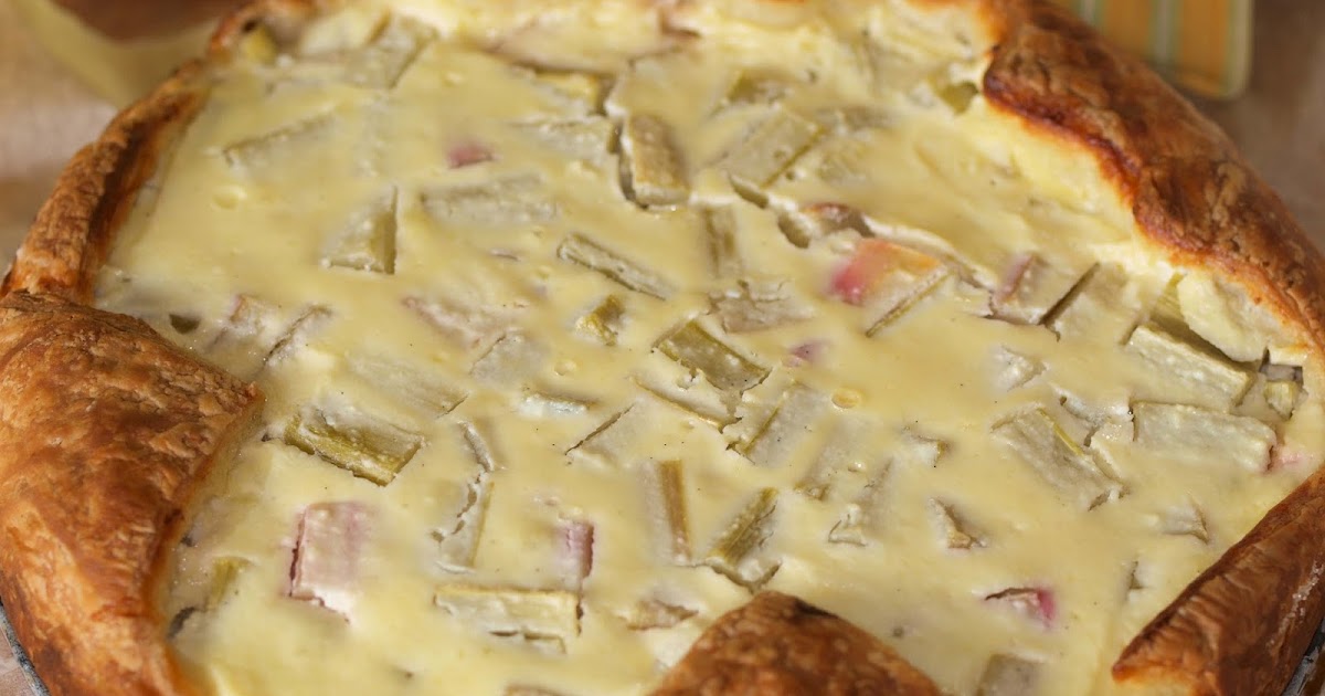 Garšu karuselis: Rabarberu pīrāgs ar biezpienu