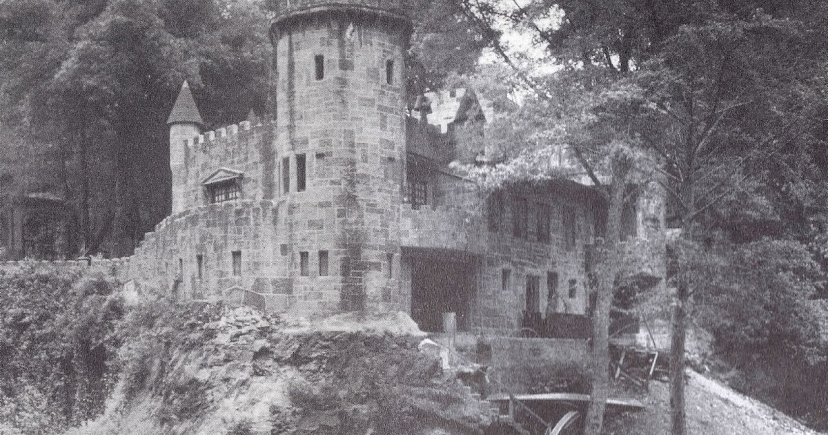 Forestdweller: Howden Castle