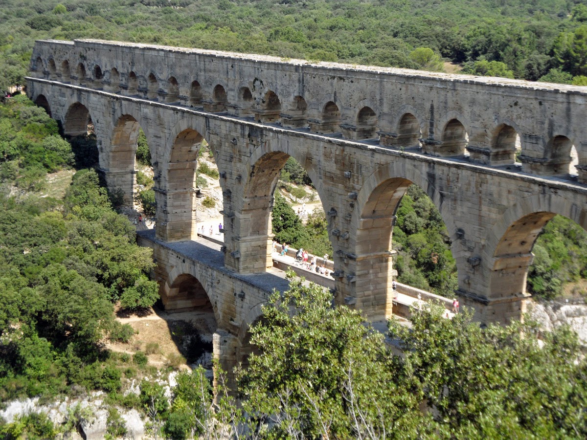 The Happy Pontist: French Bridges: 7. Pont du Gard