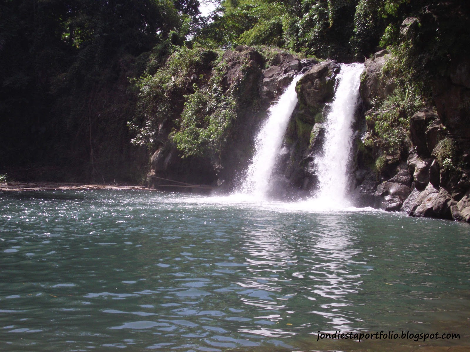 Travel and Paper Perspectives: Bounties of Nature and History in the ...