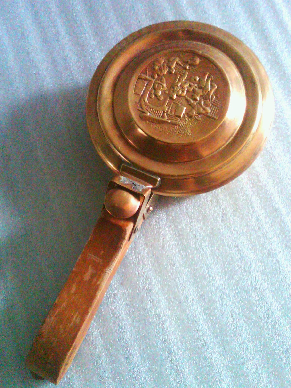 Koleksi Barang Bekas Unik: Kuningan Belanda