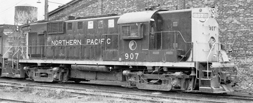 Eddie's Rail Fan Page: Northern Pacific Railroad Alco RS 11 diesel ...