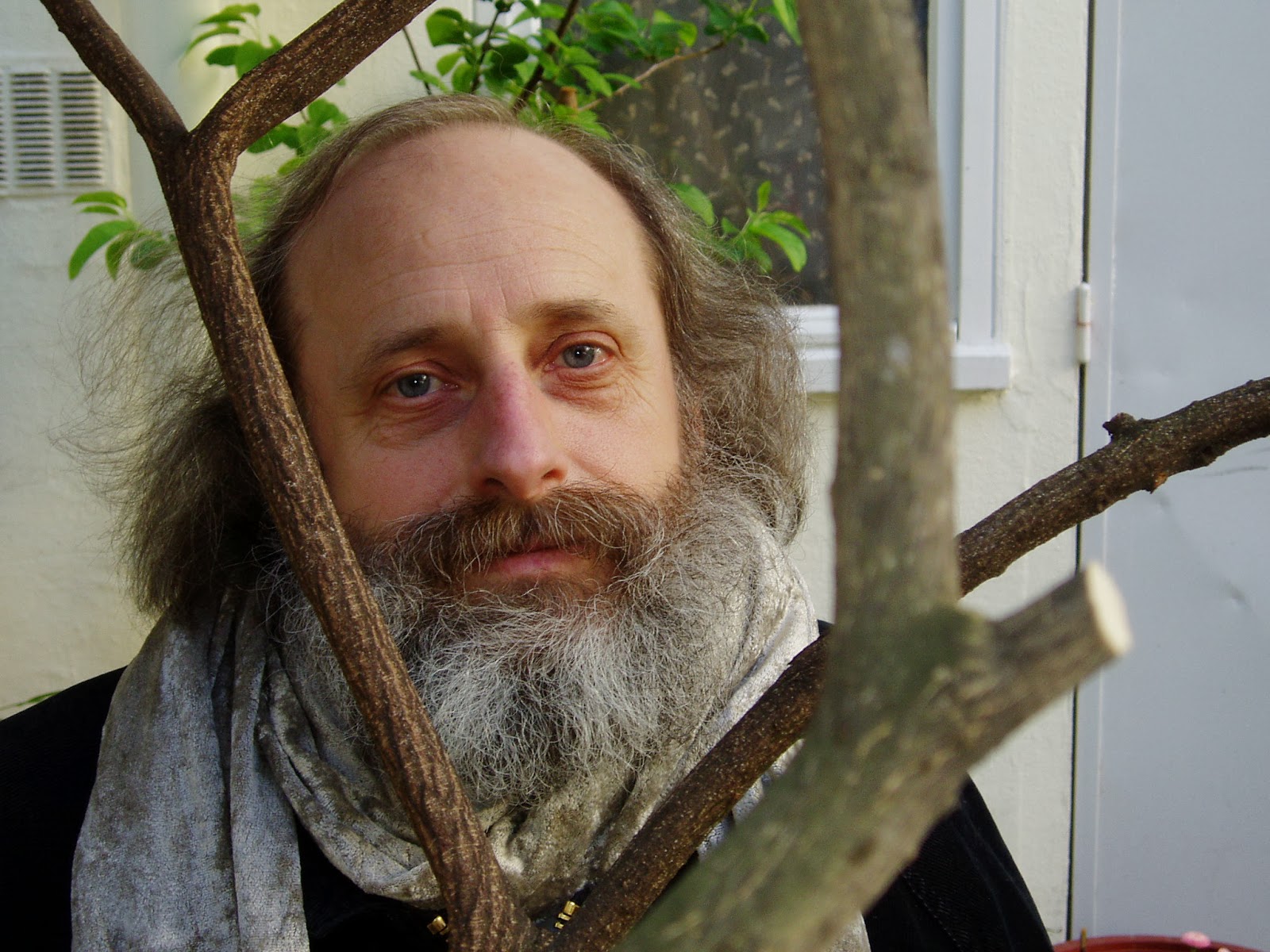 Blog de Álvaro Valverde: Irazoki, crítico