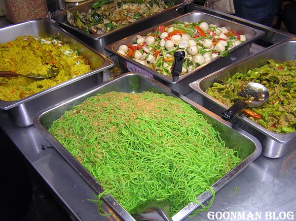 GoonMan Blog: Krua Kung Pao Steamboat Buffet, Danok, Thailand