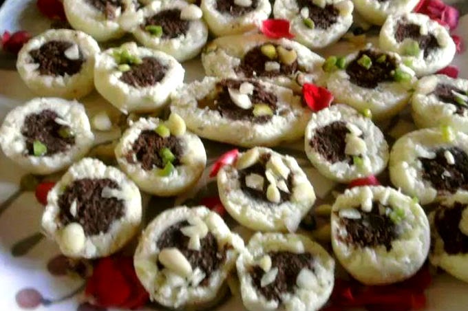 Soulful Cooking: Khoya and Chocolate Mithai