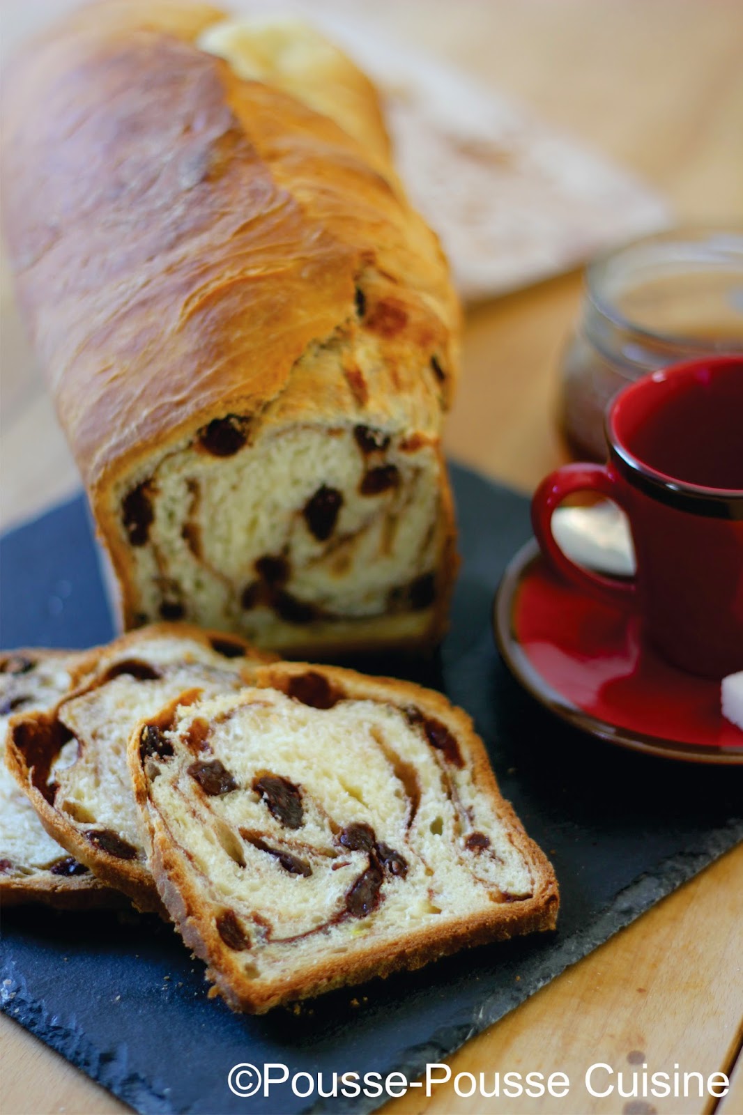 Pousse-Pousse Cuisine: Pain à la cannelle et aux raisins