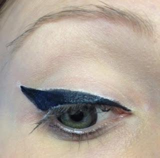 Touch Kajal: Tutorial: Fat Black Cat Eye