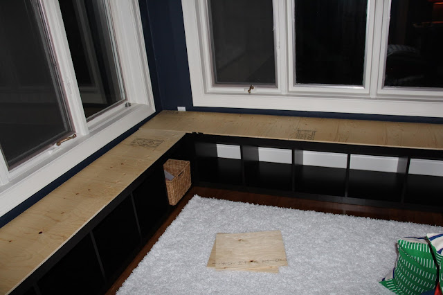 Keep it Beautiful Designs: Window Bench - DIY