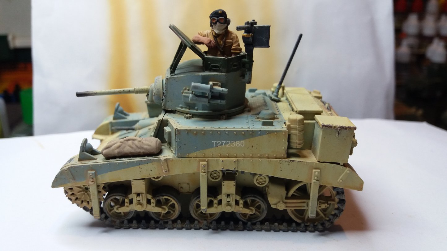 Putting off painting: Finished - M3 Stuart tank in Caunter camouflage