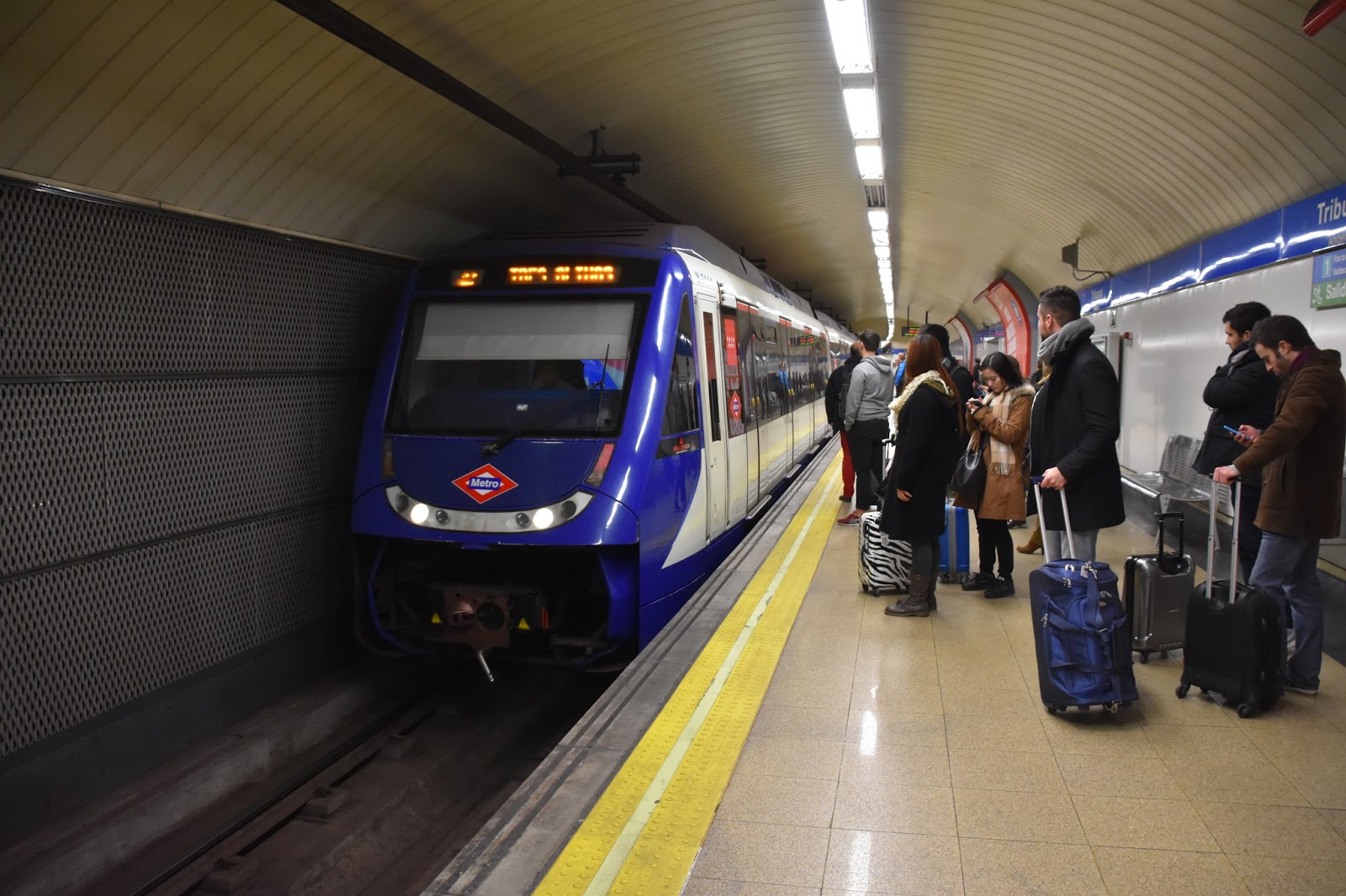 Trains and other things: Barcelona to Madrid by AVE S103