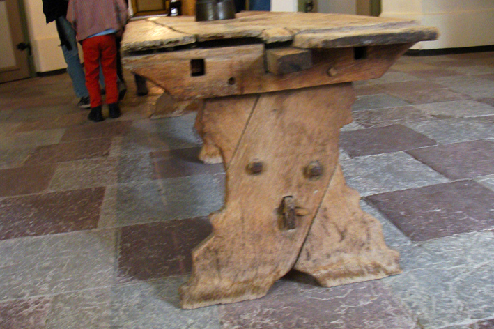 St. Thomas guild - medieval woodworking, furniture and other crafts ...