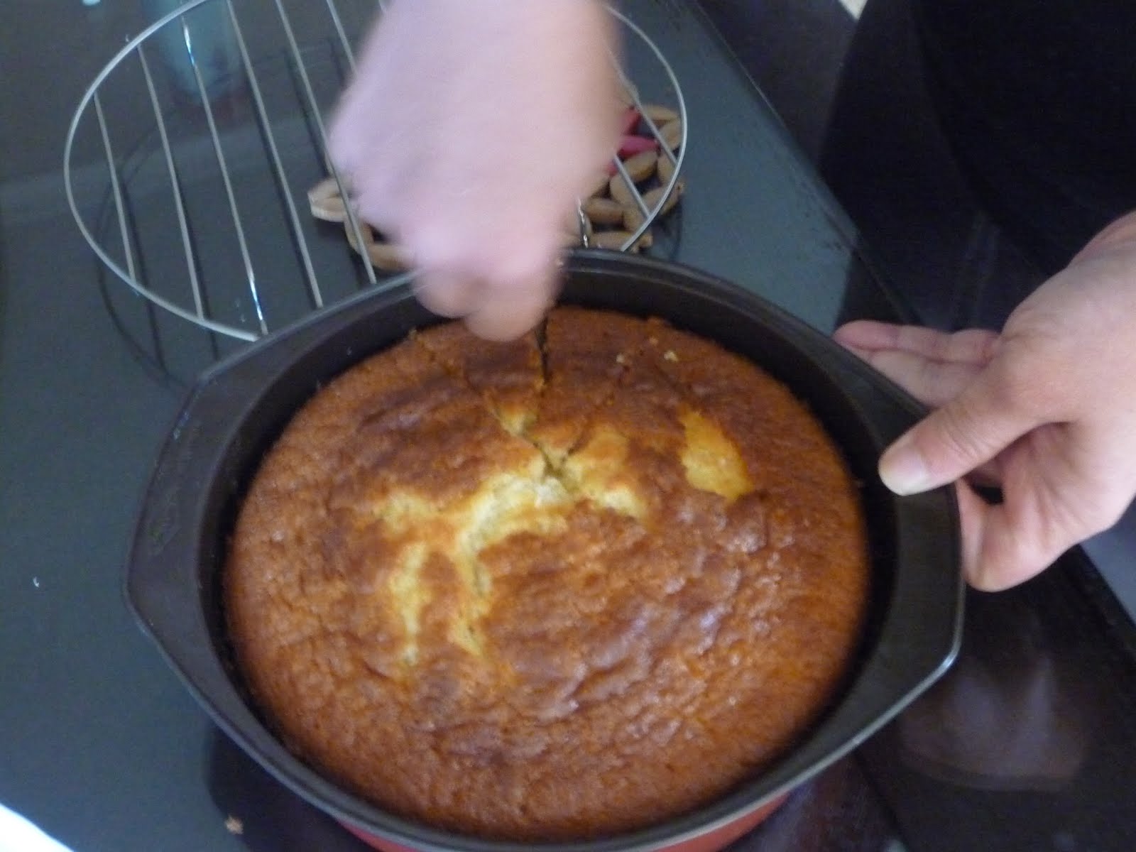 Blunder Queen can cook