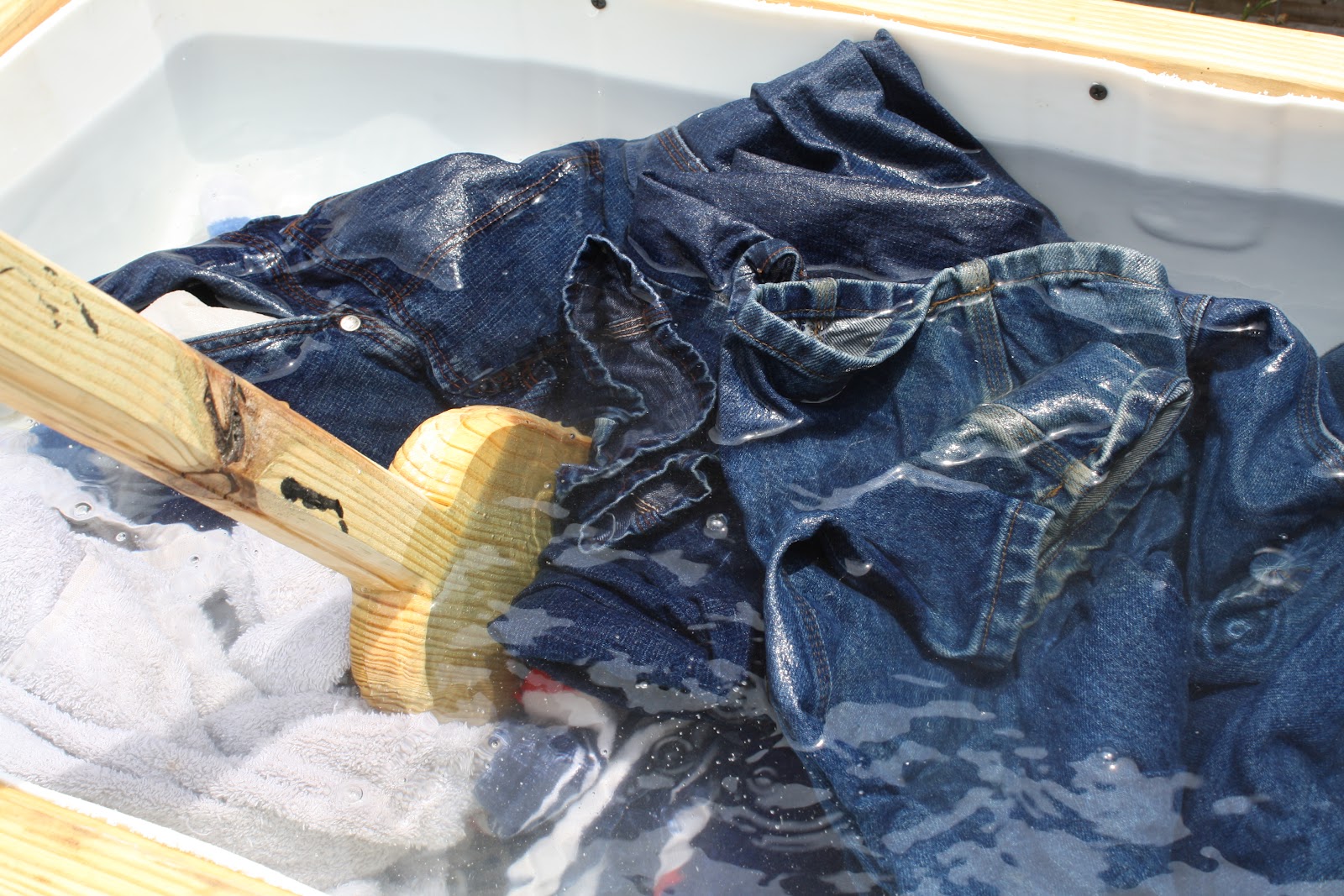 Modern Day Redneck: Hand Powered Washing Machine Update