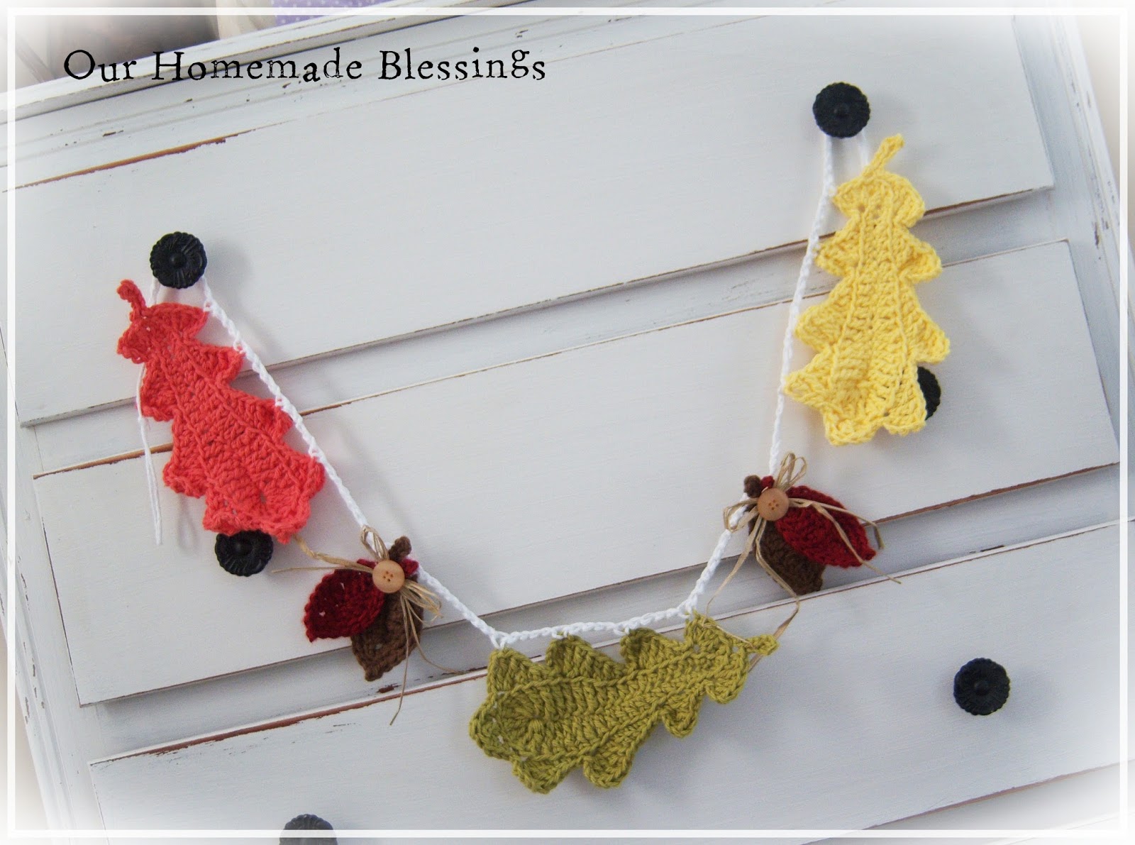 Shoregirl's Creations: Crochet Fall Garland #2