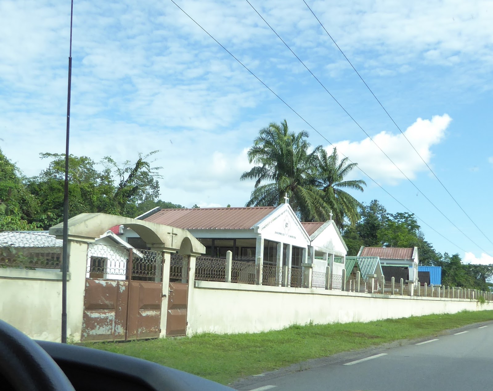 séjour au Gabon: De La Lékédi à Léconi
