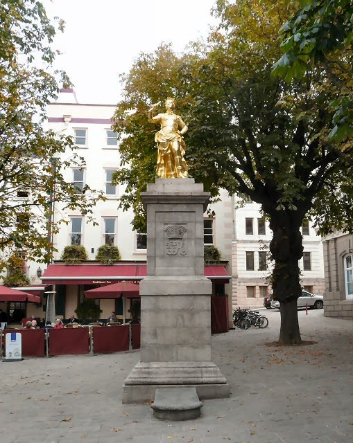 Jersey Photos: Royal Square, St Helier