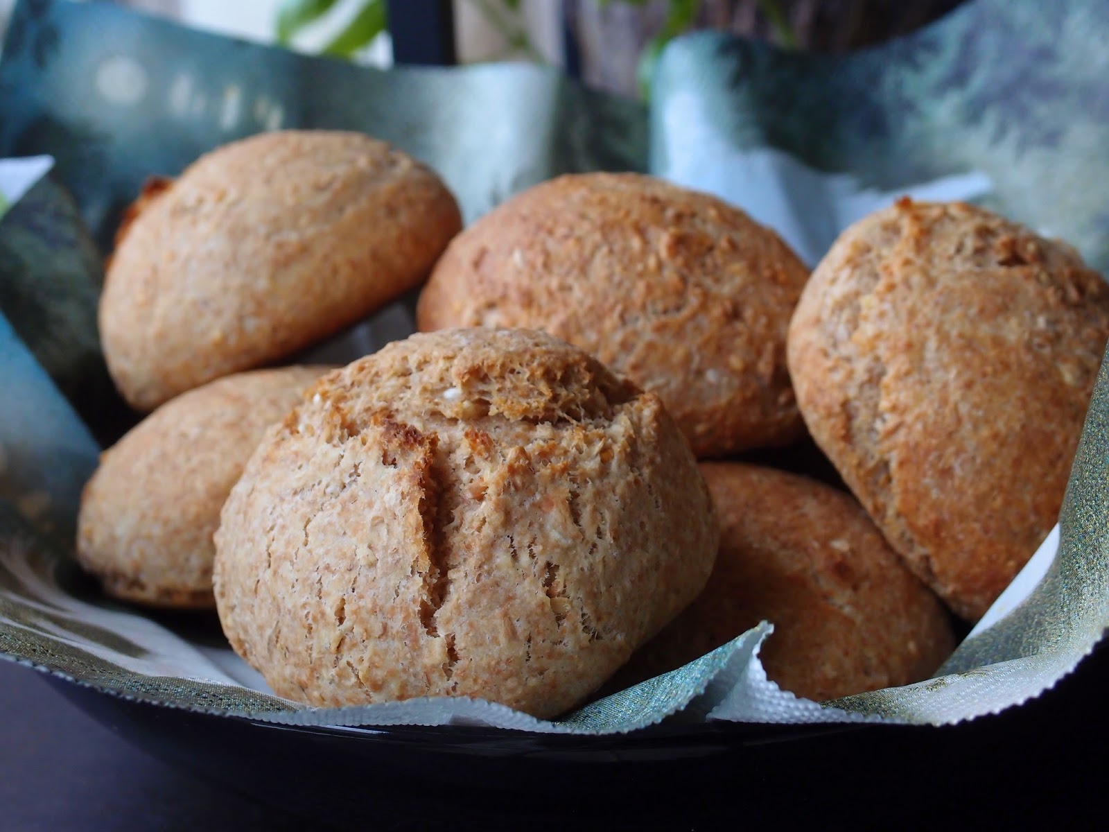 The VegHog: Spelt rolls