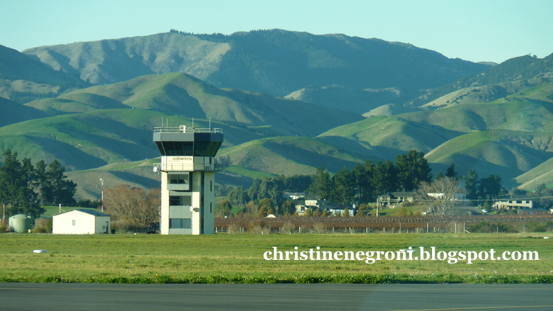 Flying Lessons: Pre Flight Walk Around Prompts List of Fave Airports