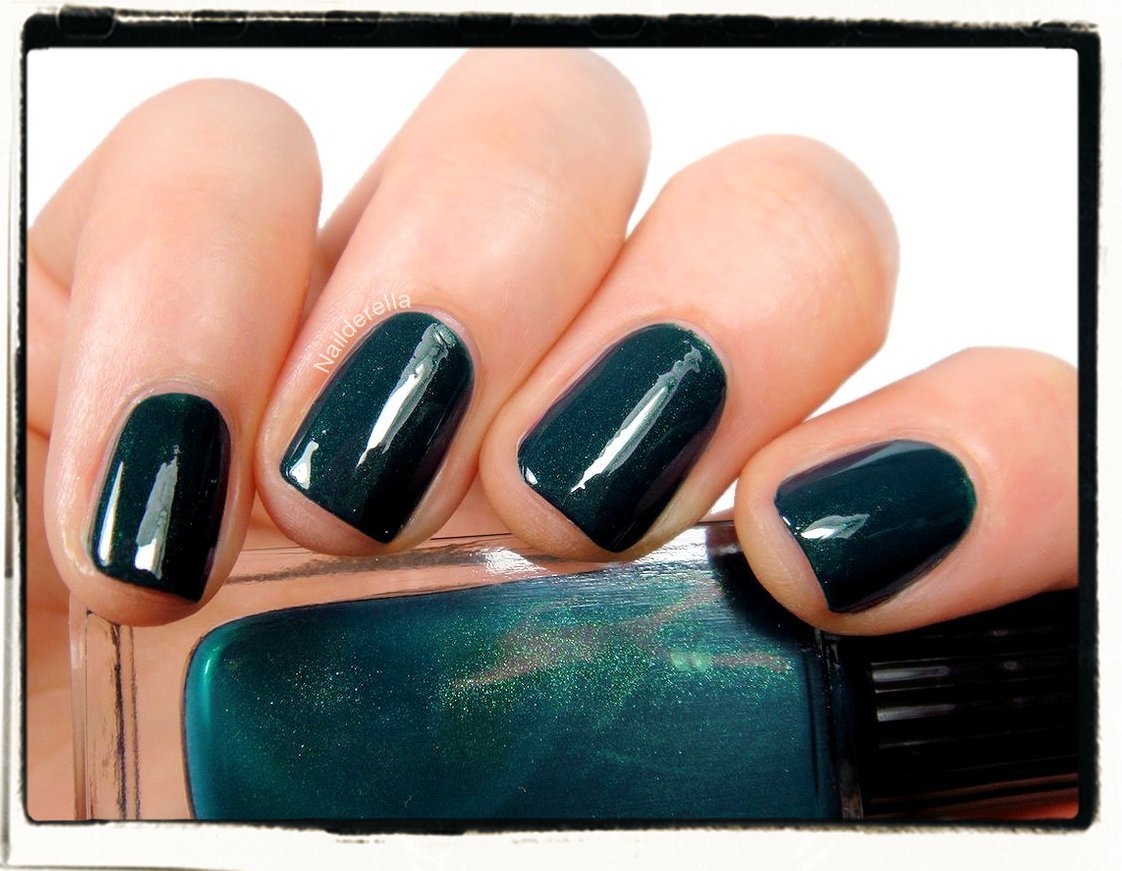 Yves Saint Laurent Wintergreen - Nailderella