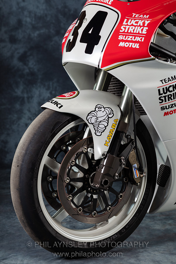 Racing Cafè: Suzuki RGV 500 Γ XR79 K.Schwantz 1993