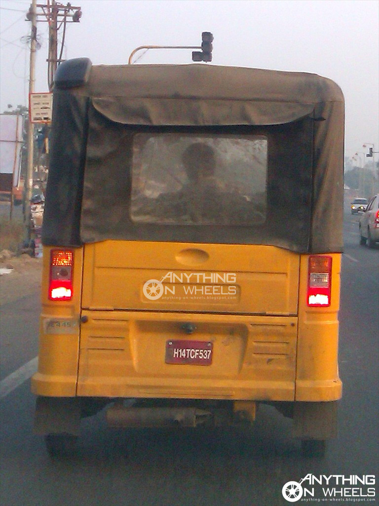 ANYTHING ON WHEELS: Bajaj RE 445M Diesel Auto-rickshaw spotted testing ...