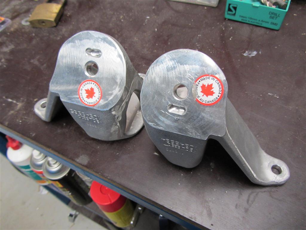 classic engine v: Engine Mounts