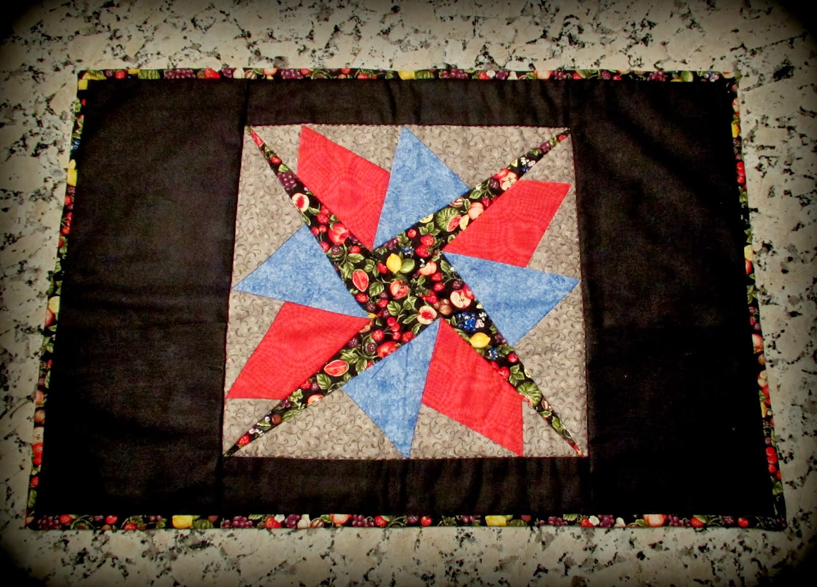 MOMENTOS DE PATCHWORK.-.-.-.-.-.-.-.: MANTEL INDIVIDUAL