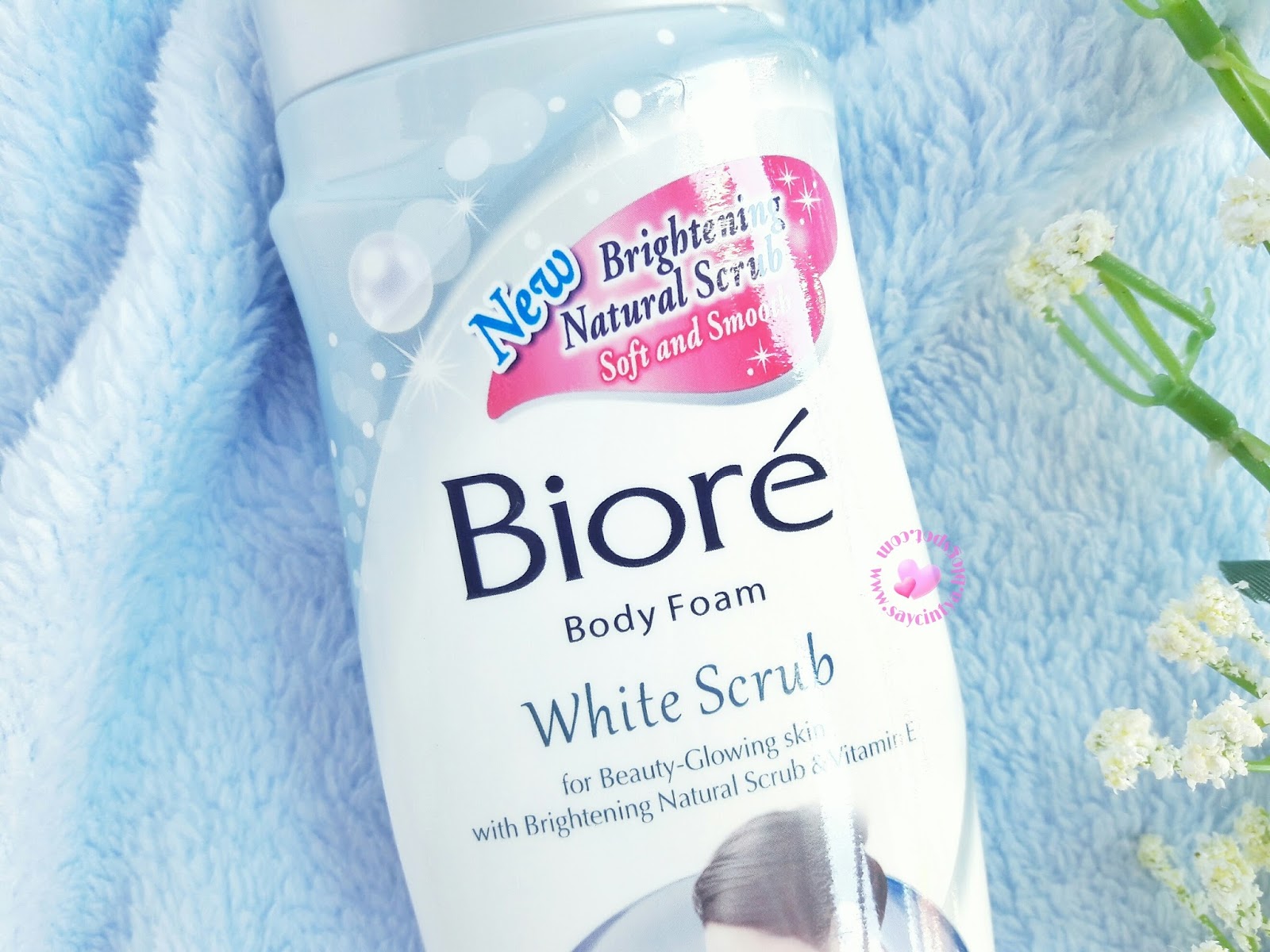 SAYCINTYA Blog: [ REVIEW ] BIORE WHITE SCRUB BODY FOAM