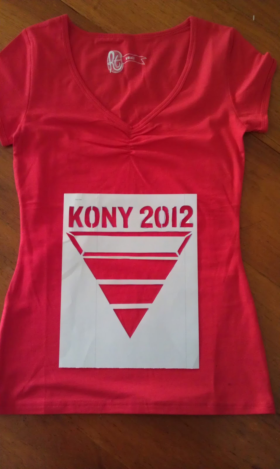 Miss Claira-Bella: Make your KONY 2012 T-shirt